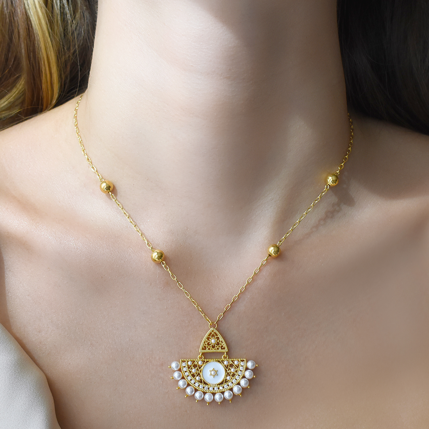 Sadaf Pearl Necklace Earring & Bracelet Set - Mighzalalarab